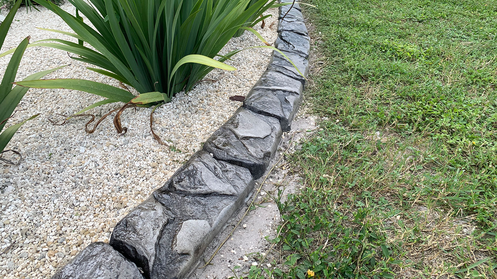 Coastal Creative Curbing | Professional Landscape Edging